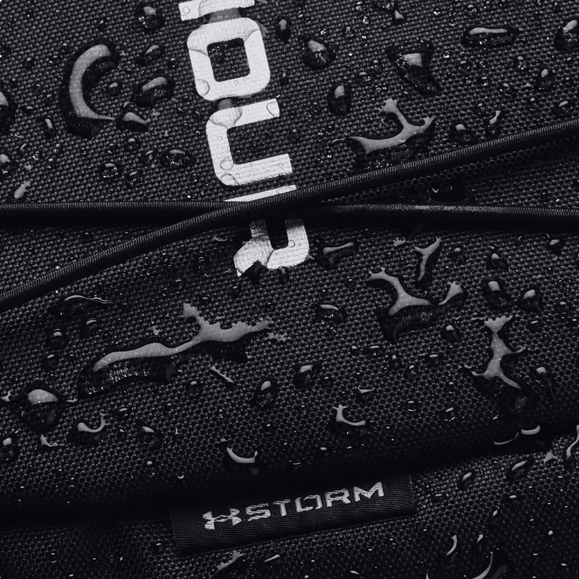 Under Armour Hustle Sport Rugtas | PlutoSport
